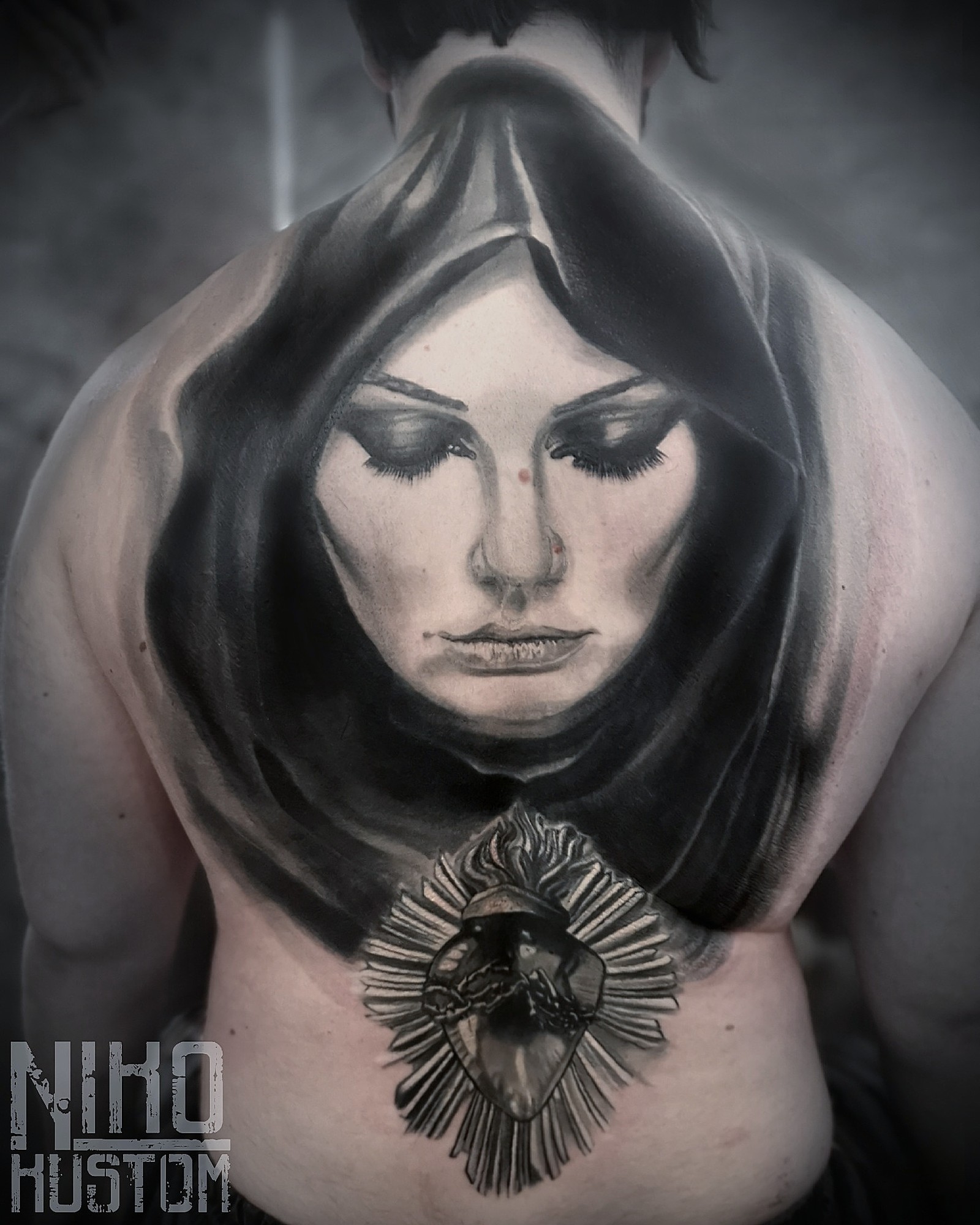 Kustom Tattoo - Le salon de tatouage à Paris qui repousse les limites ...